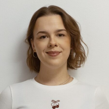 Viktoria S. | Music To Your Home